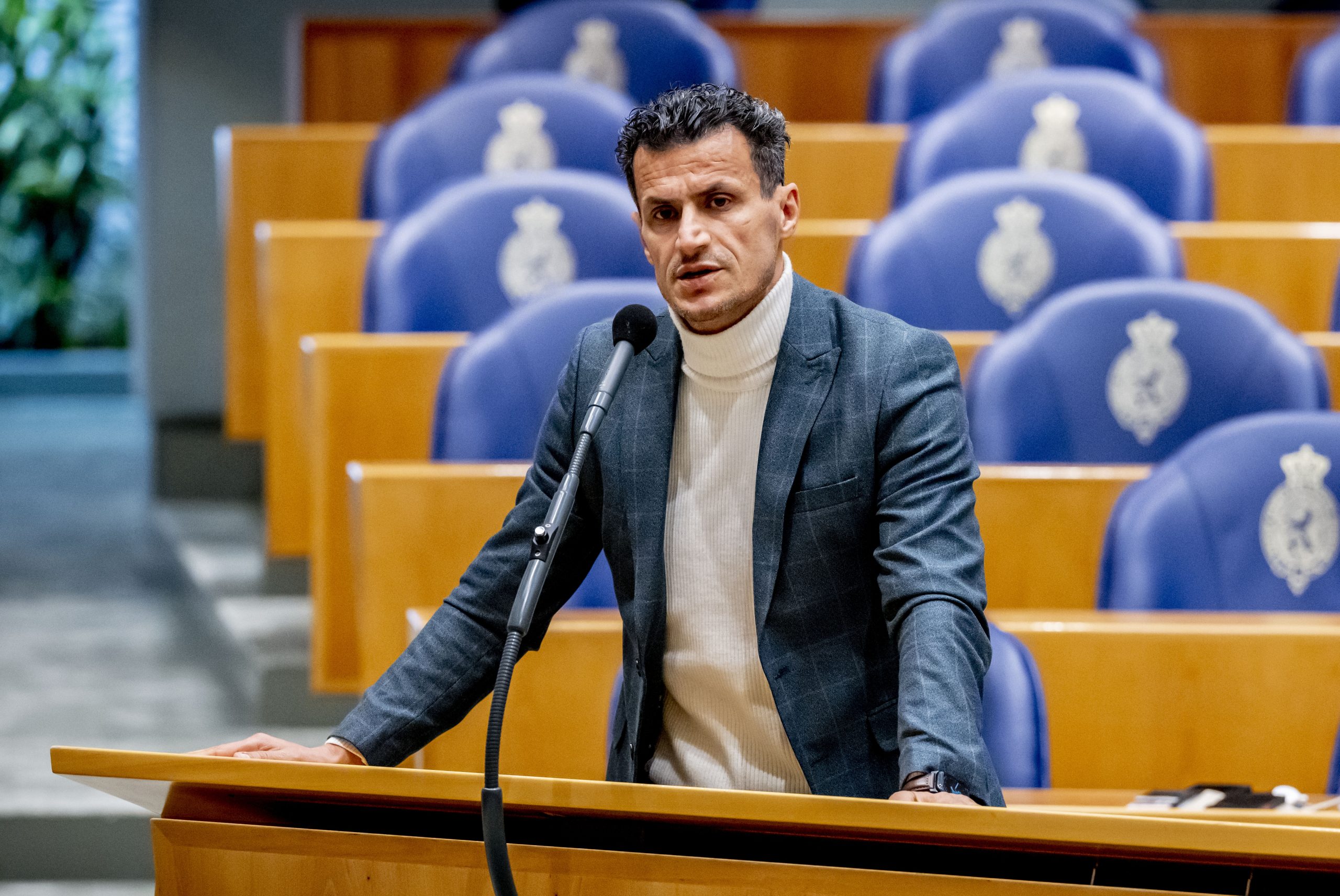 1 op 10 werknemers voelt zich gediscrimineerd: om afkomst, huidskleur ...